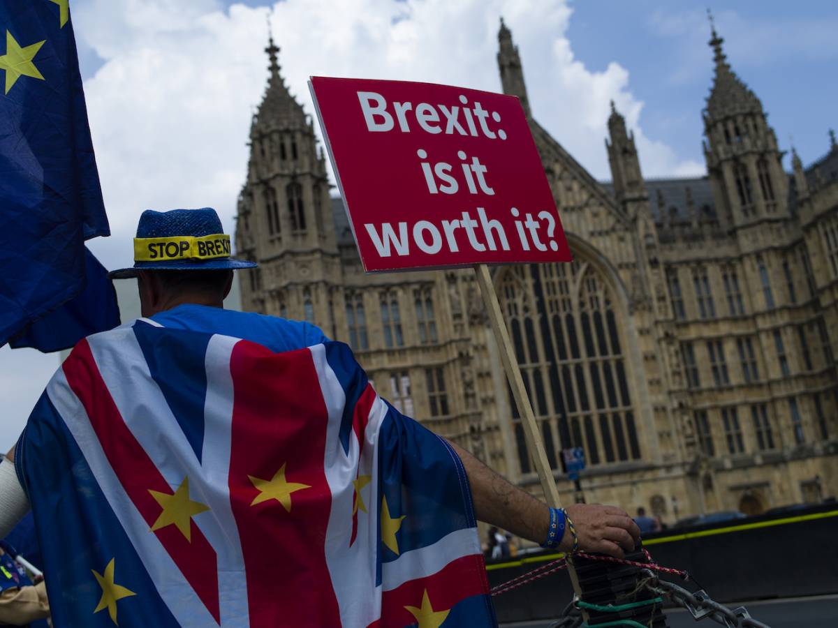 Brexit, Londra scende in piazza per un secondo referendum - il Giornale
