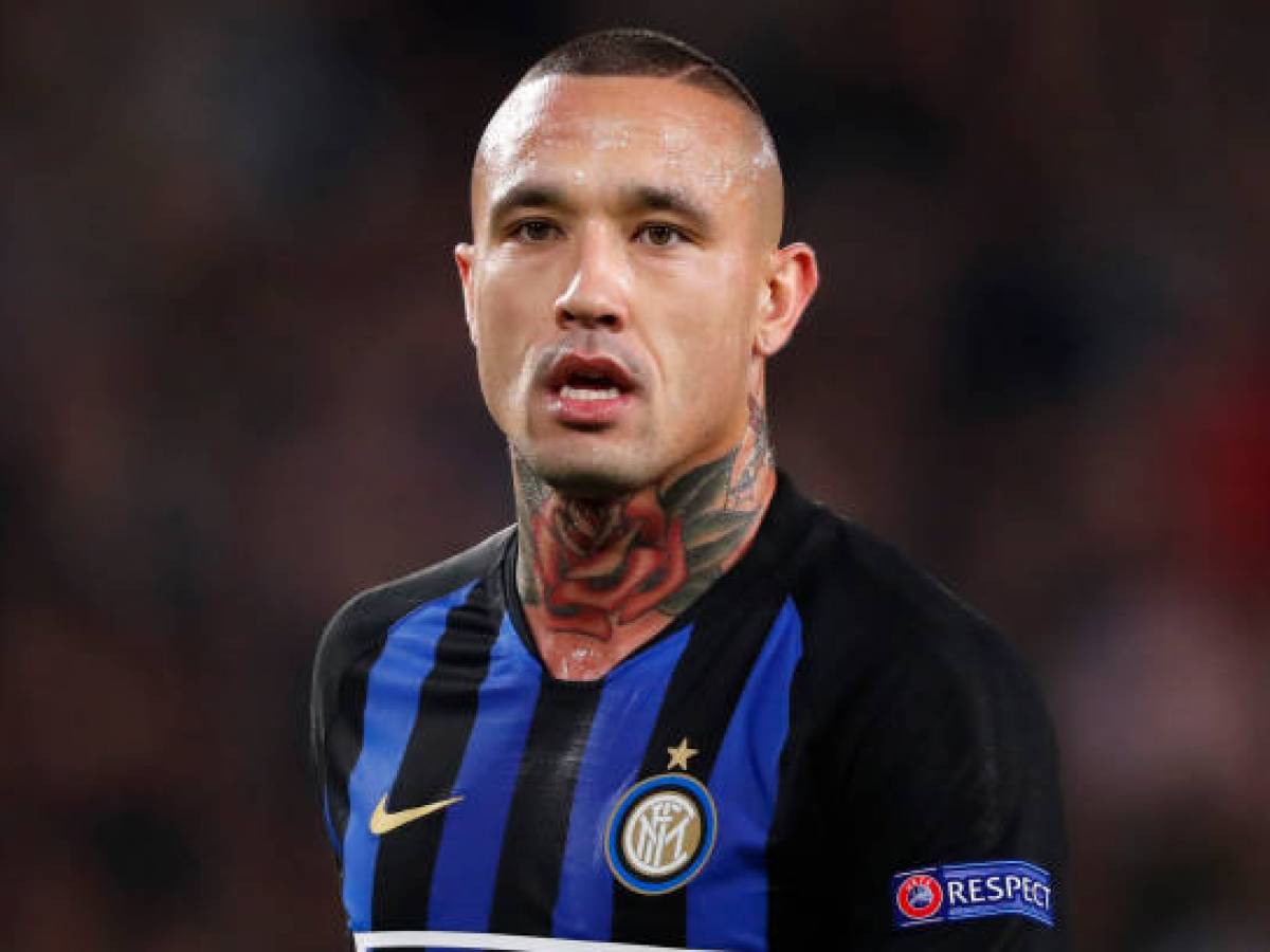 Inter, Conte mette alla porta Nainggolan. Si lavora per Vidal - il Giornale