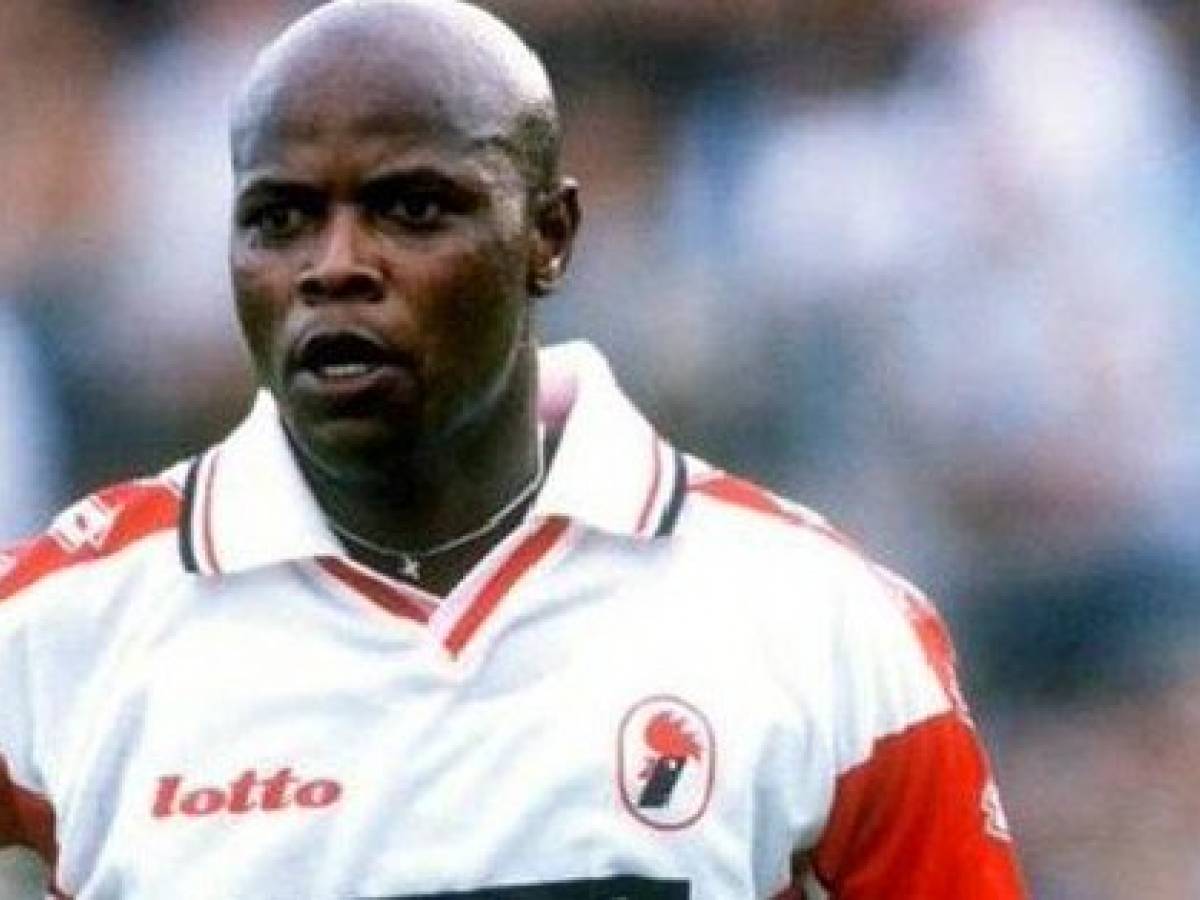 Lutto nel mondo del calcio, è morto Phil Masinga: ex calciatore di Bari ...