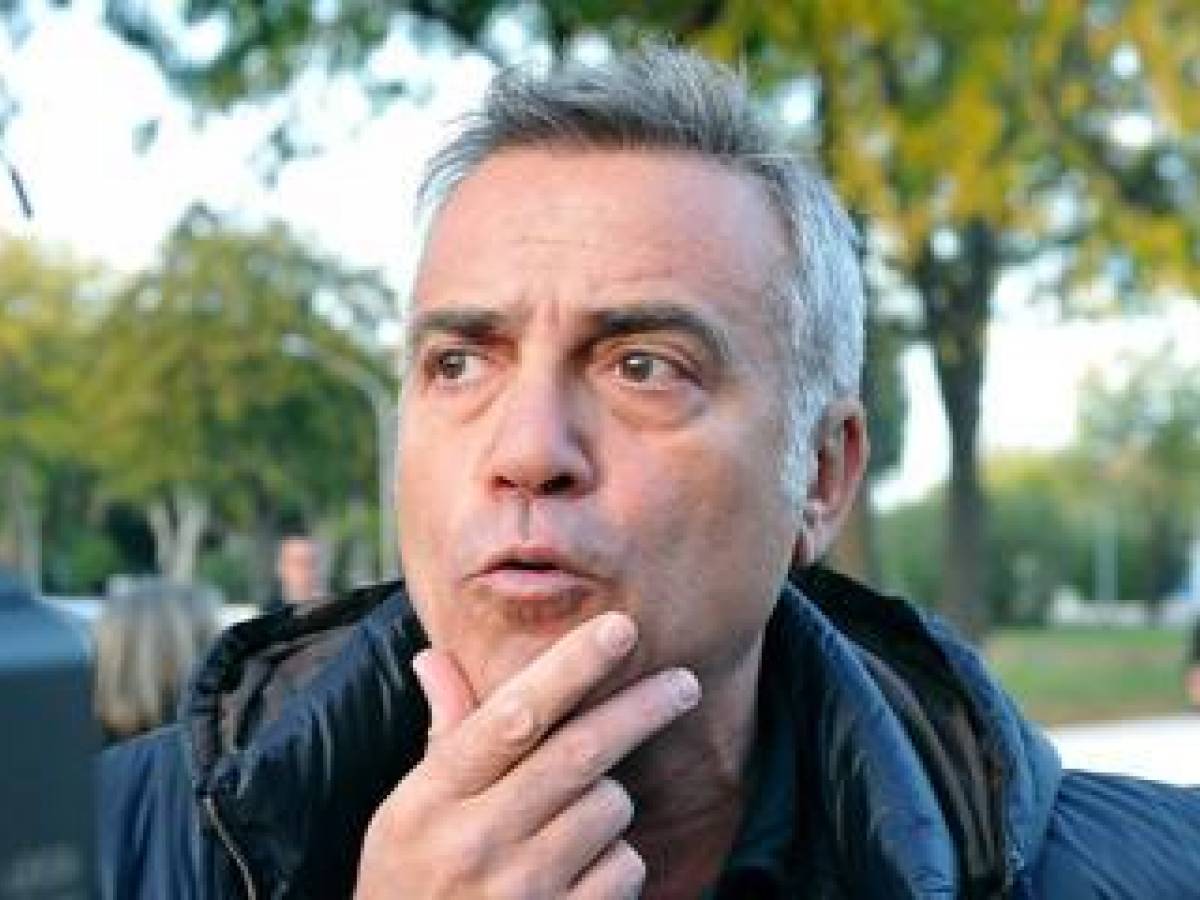 Lo "sceriffo" Massimo Ghini: "Io sindaco? Duro contro i rom" - il Giornale