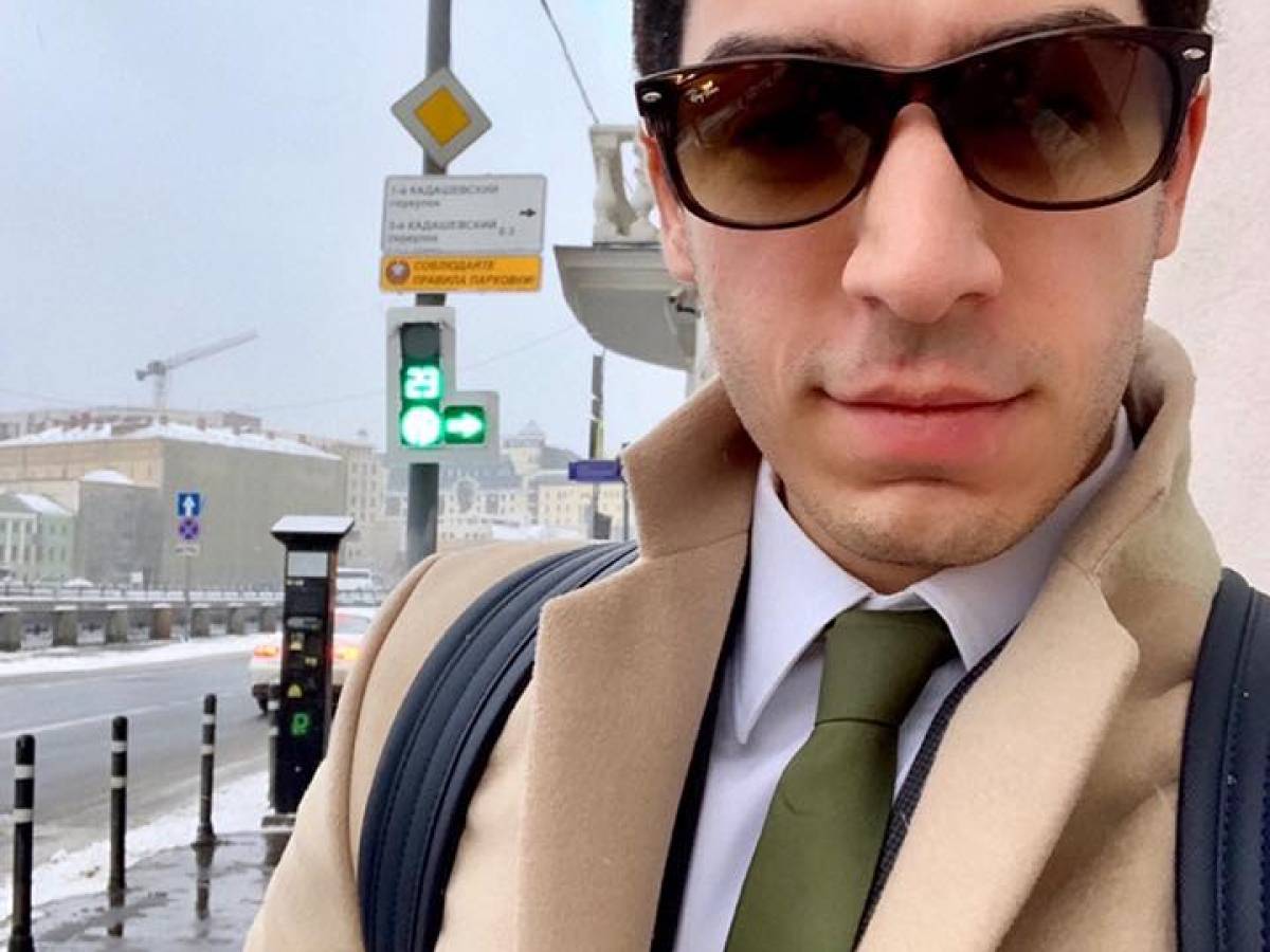 Renzo Bossi, biglietto da visita in cirillico e cellulare russo - il ...