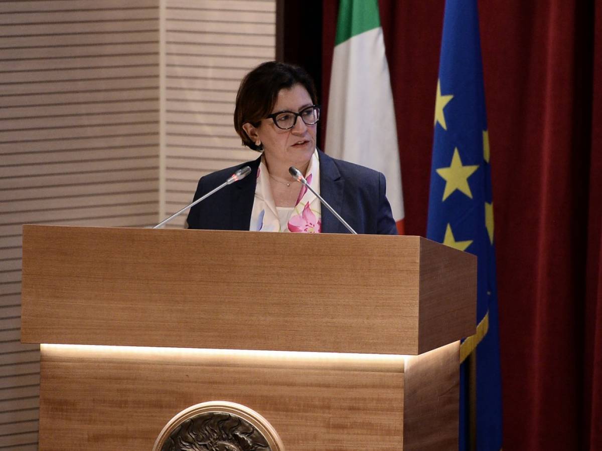 Mancano i medici, la Trenta pensa ai militari - il Giornale