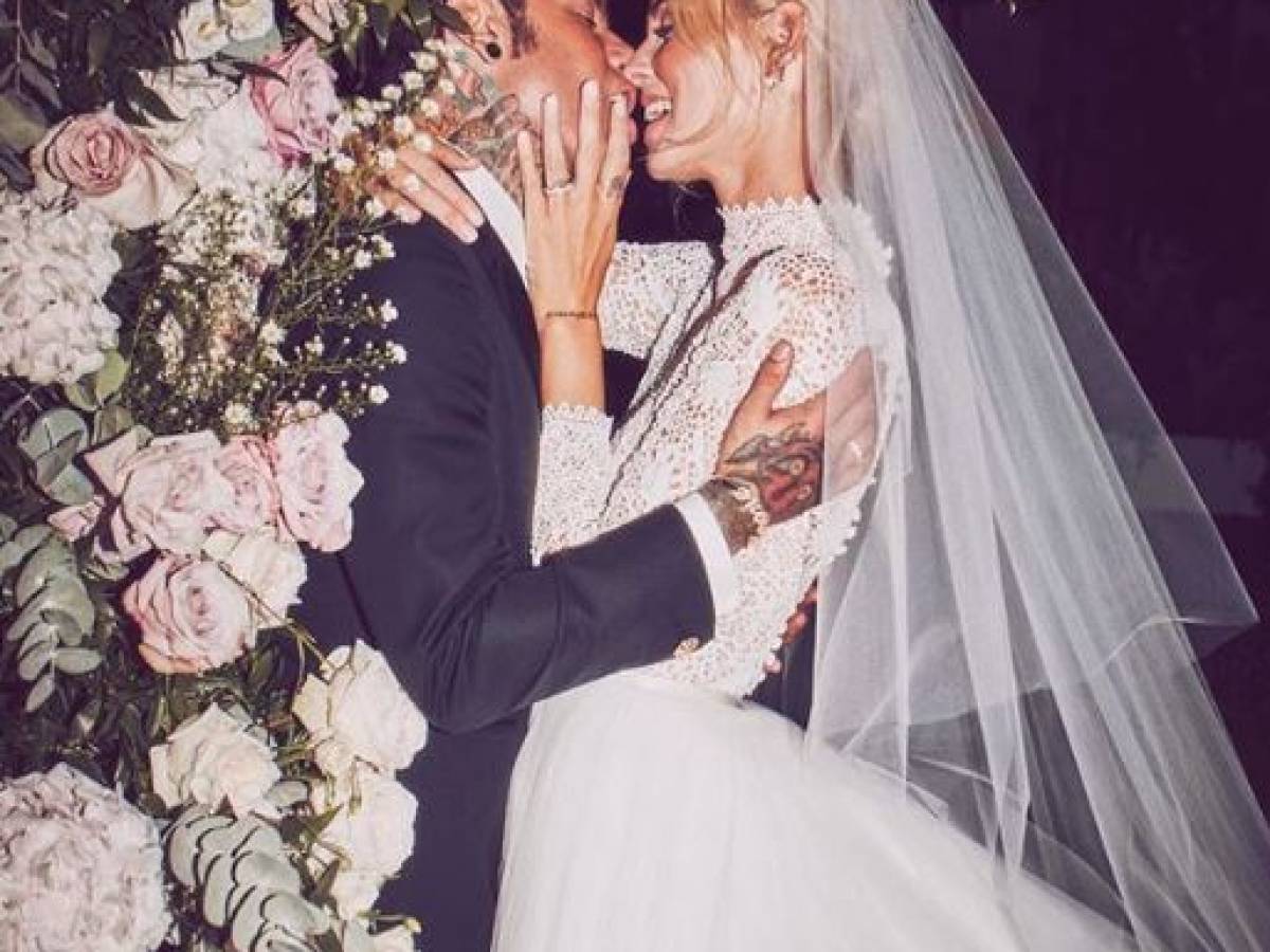 "Sono cinque mesi che siamo sposati". Ma Fedez sbaglia e la Ferragni lo ...