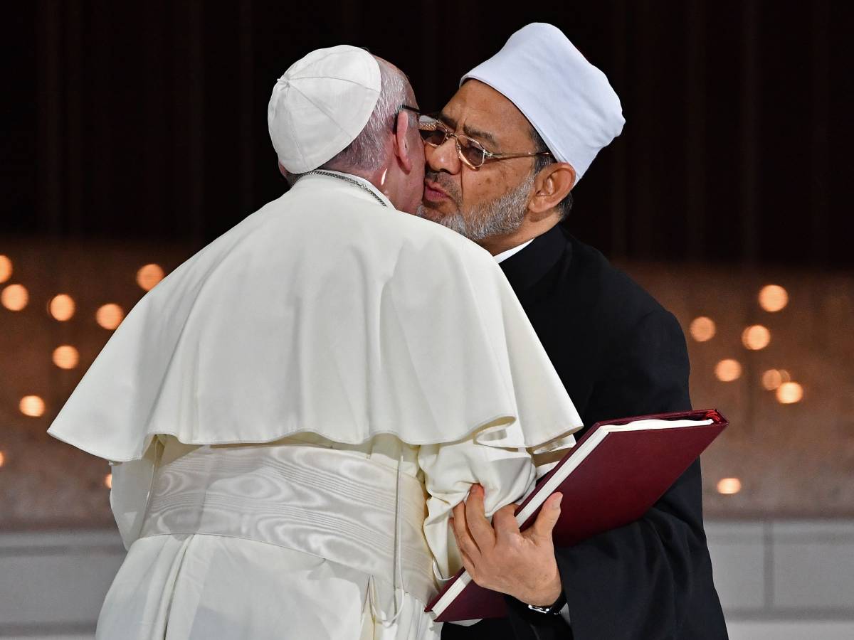 L'abbraccio fra Papa e islam non fermerà la guerra santa dei musulmani ...