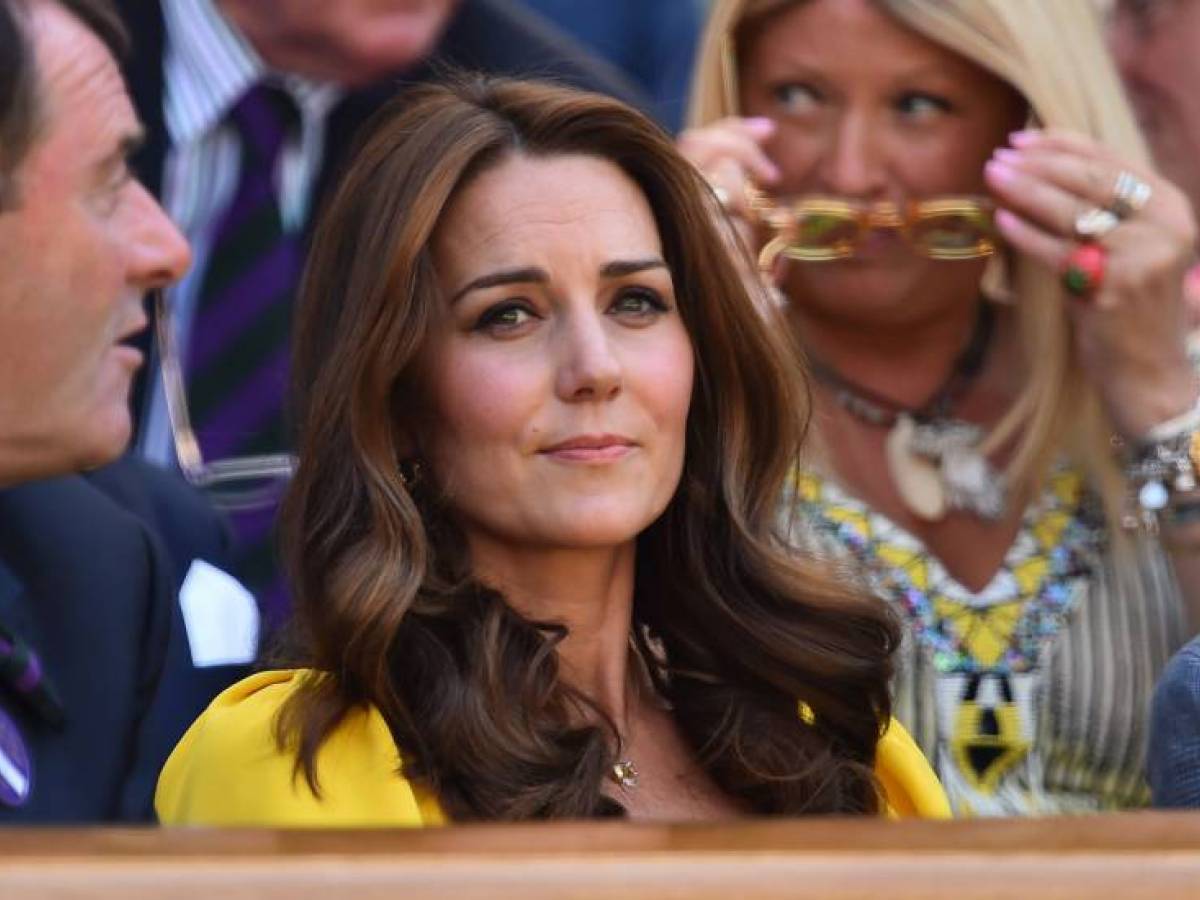 L'indiscrezione: "Kate Middleton bullizzata da adolescente" - il Giornale