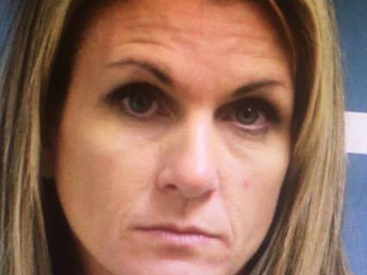 California, donna fa sesso con i fidanzati delle figlie: è in libertà ...