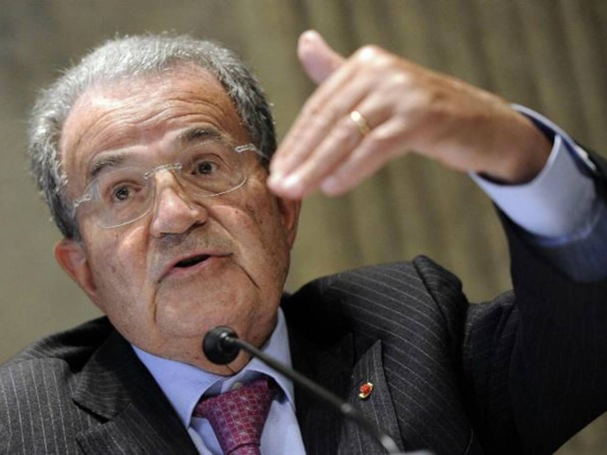 Prodi: "Mario Draghi in Italia? Atterraggio non semplice" - il Giornale