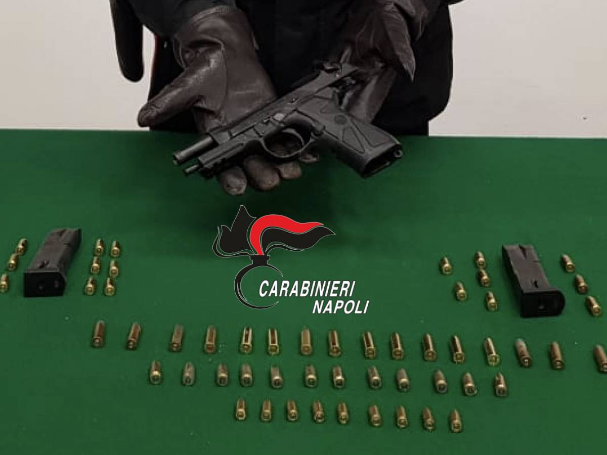 Dal borsone spunta una pistola calibro nove - il Giornale
