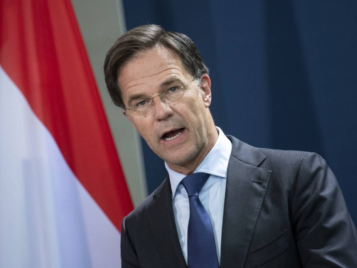 Rutte, il frugale anti-Italia costretto alle dimissioni - il Giornale