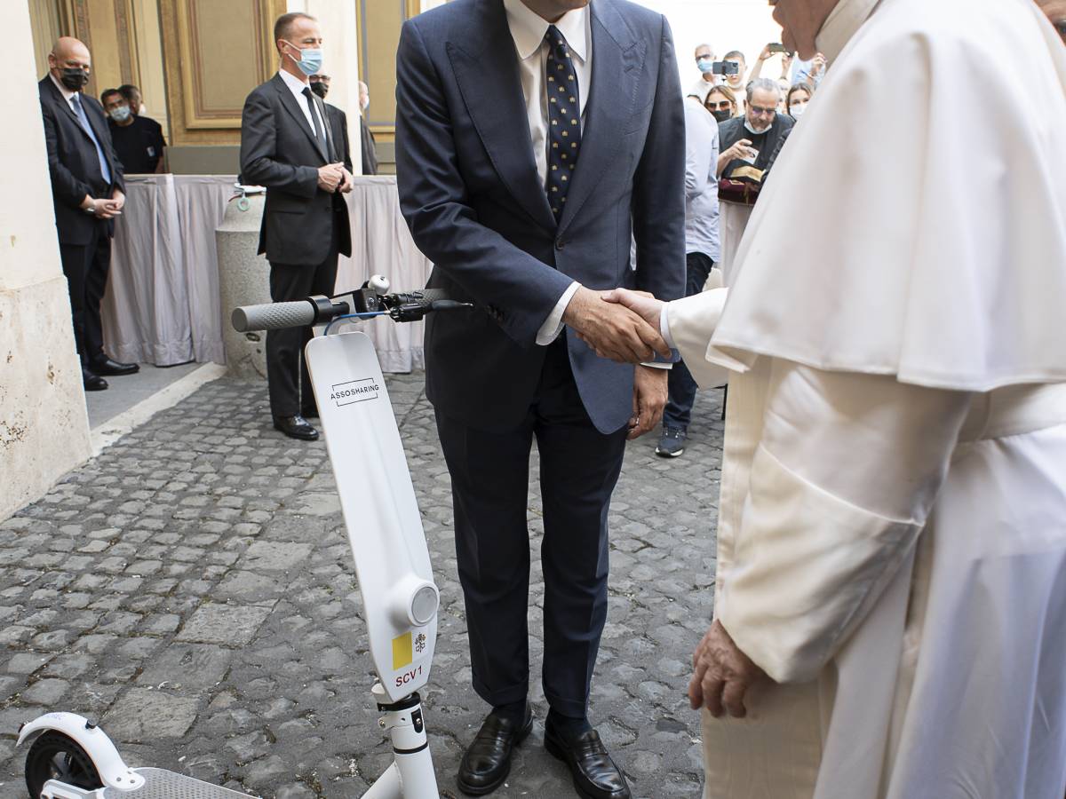 Un monopattino per ridurre l'inquinamento in regalo all'"ecologista ...