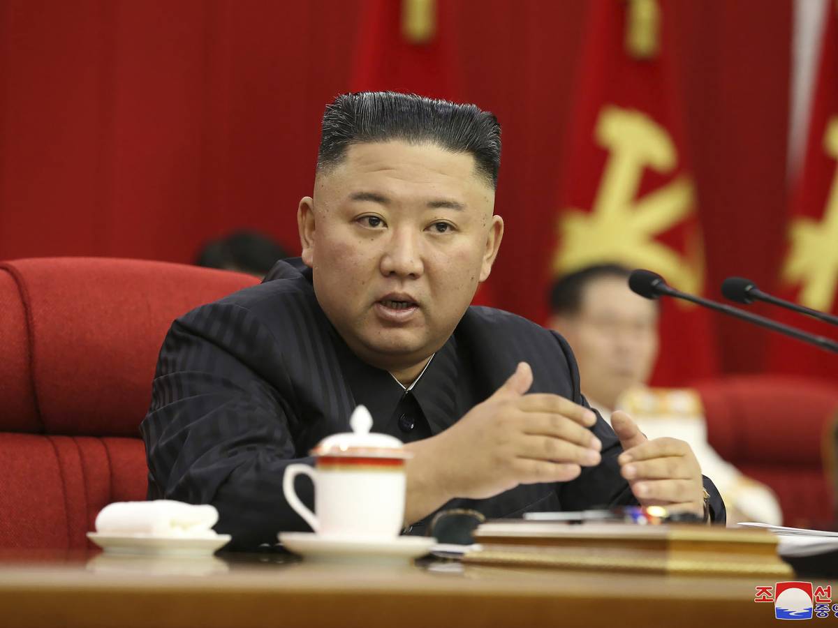 "Minaccia inaccettabile alla pace". Kim lancia i missili (e torna a ...