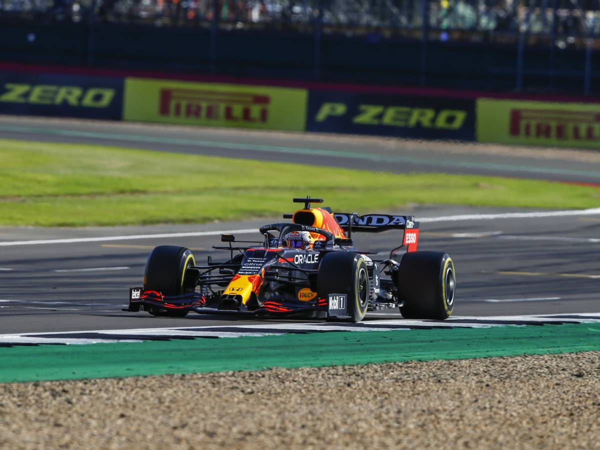 F1, la pista per il riscatto. Super Max da sorpasso e Lewis "chiama" i ...