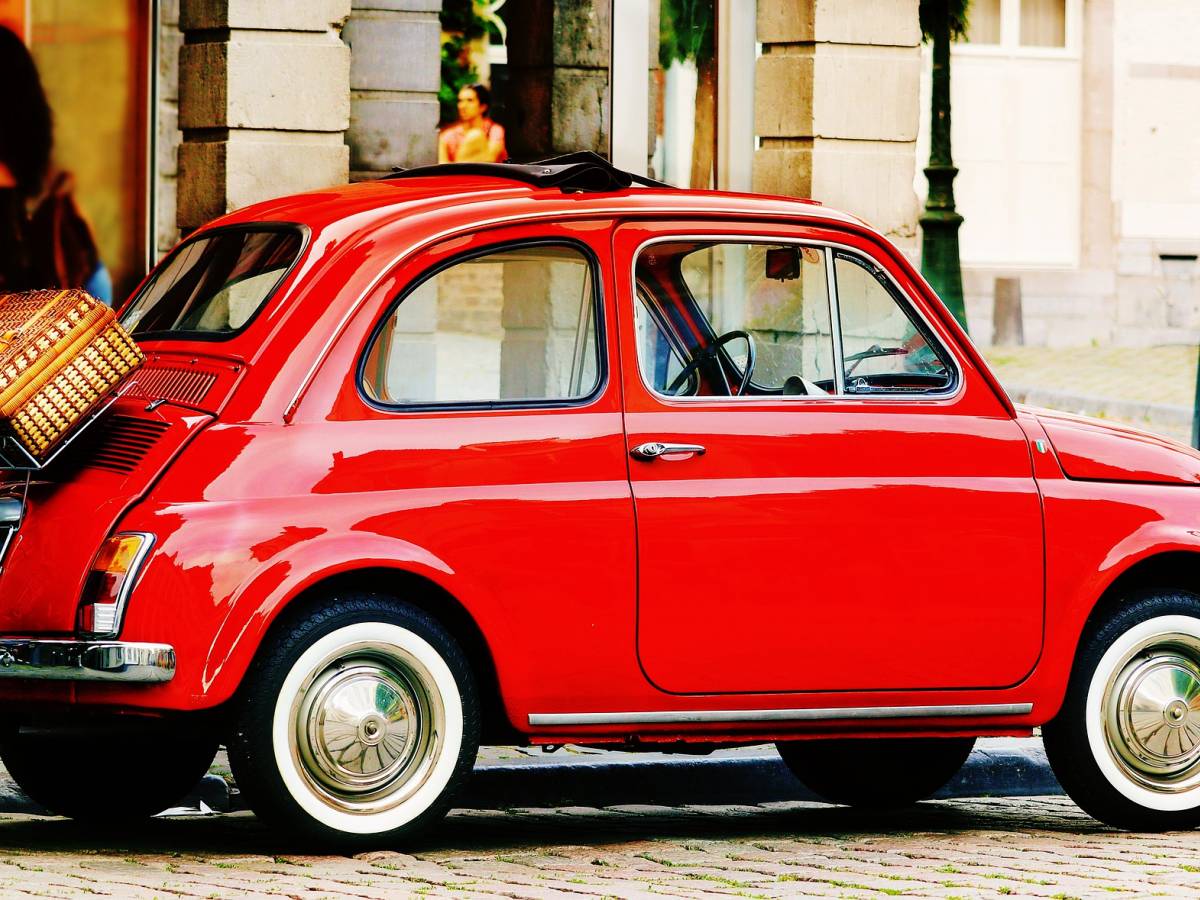 Vecchie auto, ecco il bonus per convertirle in elettriche - il Giornale