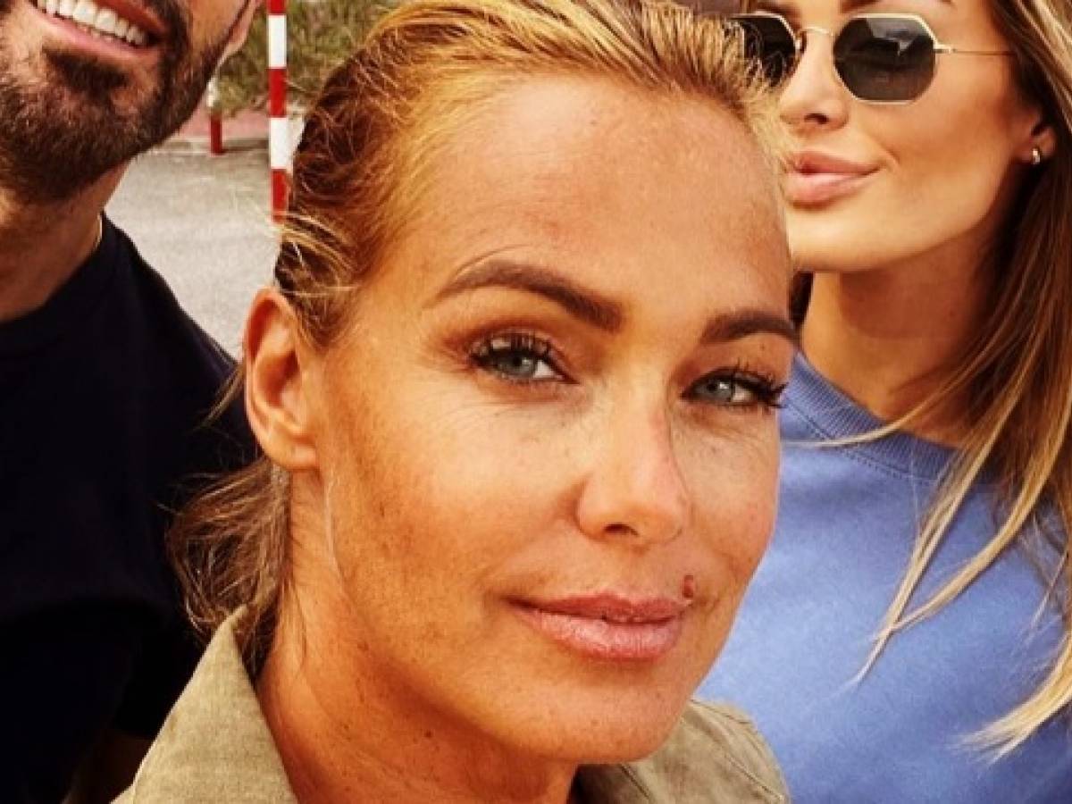 "Ho sei conti, non mi ricordo il numero": bufera sulla moglie di ...