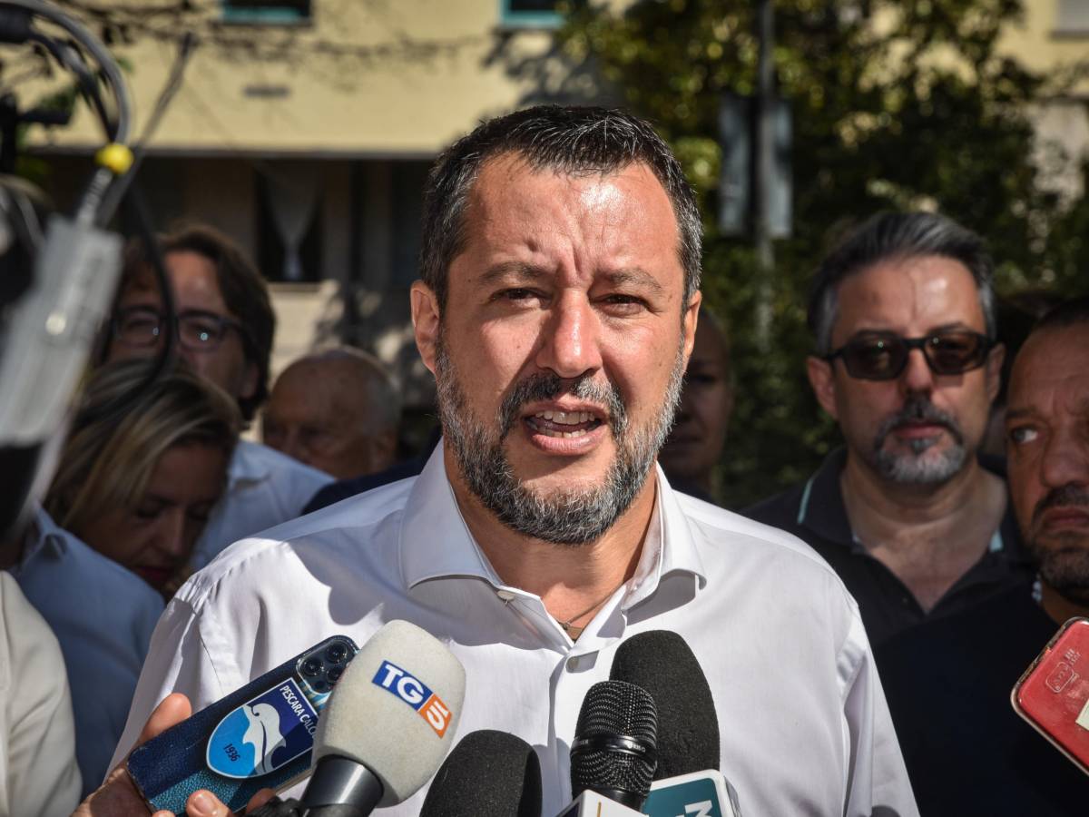 Salvini "crede" nella flat tax: pagare meno per pagare tutti. E se la ...