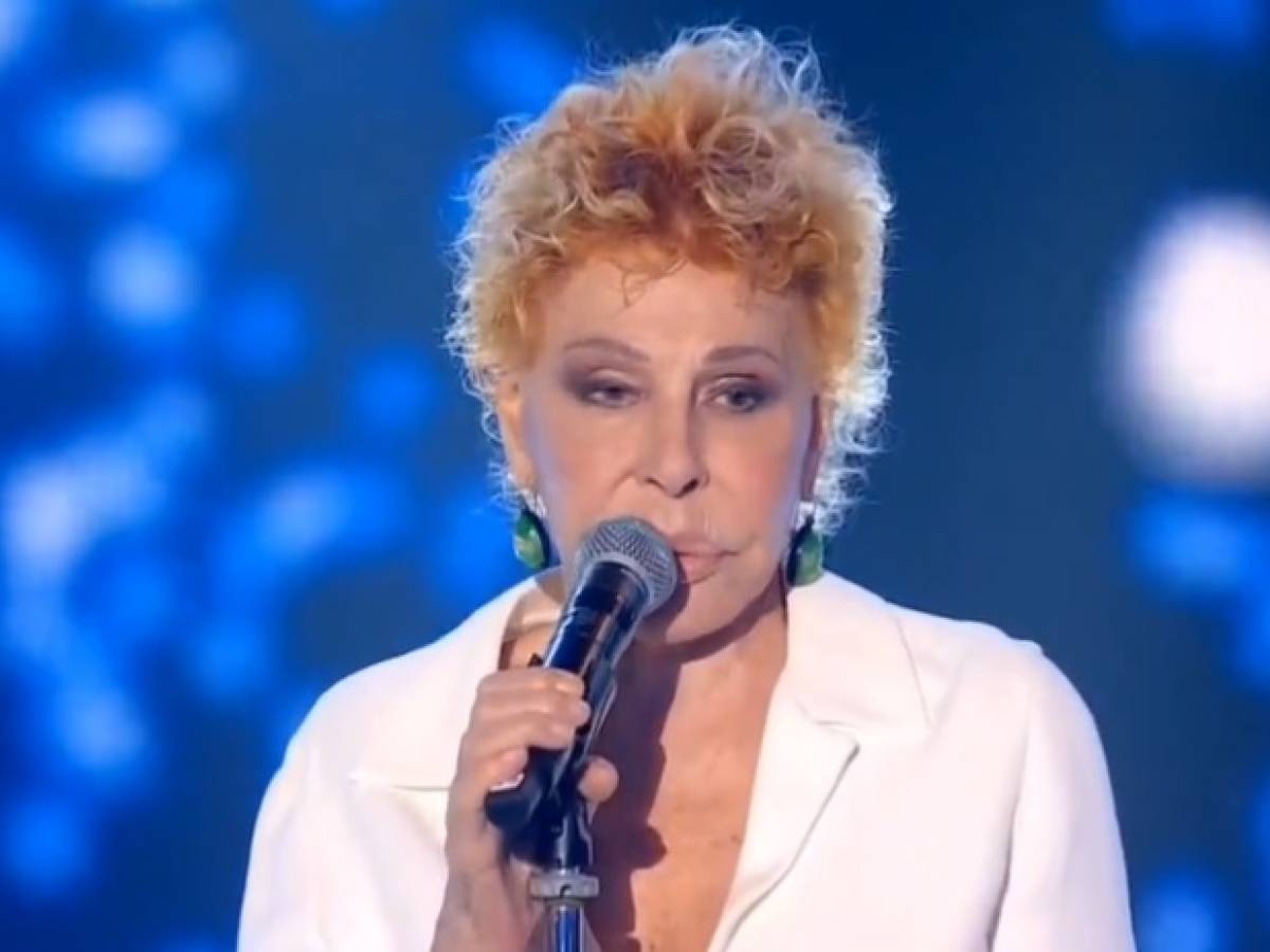 "Non ricordo...". La Vanoni interrompe lo show: cosa è successo a ...