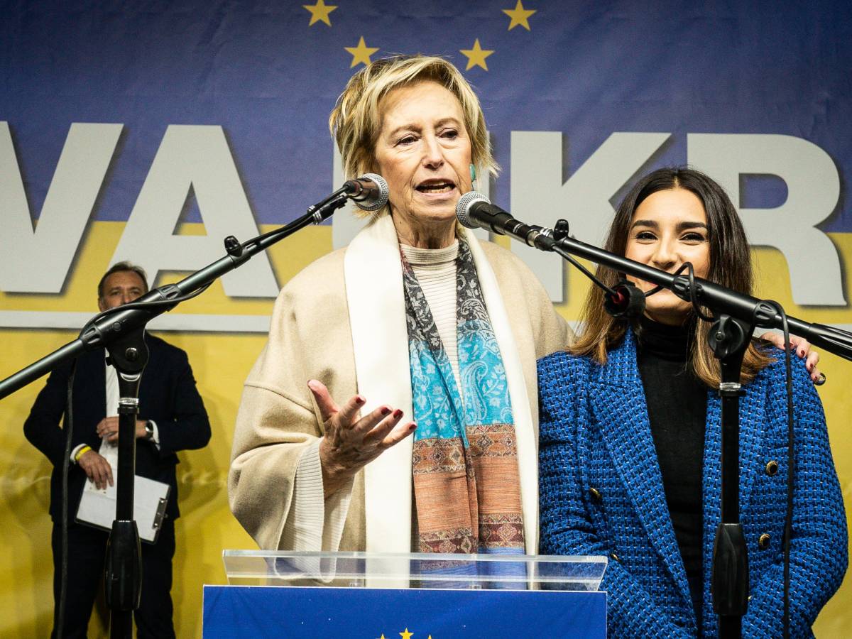 Moratti corre col Terzo polo. Ma è un assist a Fontana - il Giornale