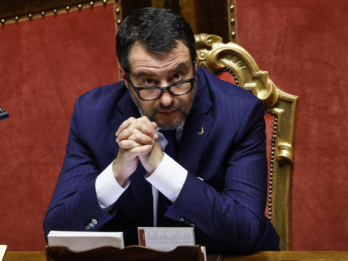 Open Arms, ora la Trenta lancia un siluro a Salvini - il Giornale