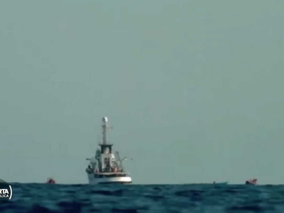 Ecco il video segreto del sommergibile che ha pizzicato la Ong - il Giornale