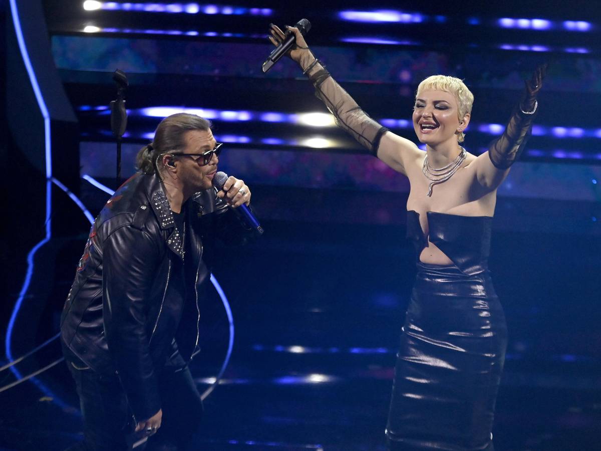 "Abbiamo fatto un casino Gianlu..." Arisa e Grignani travolgono l ...