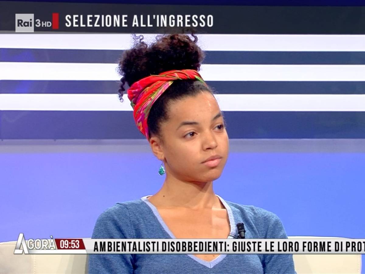 Chi è Chloe Bertini, l'eco-vandala di Ultima generazione che sfida il ...