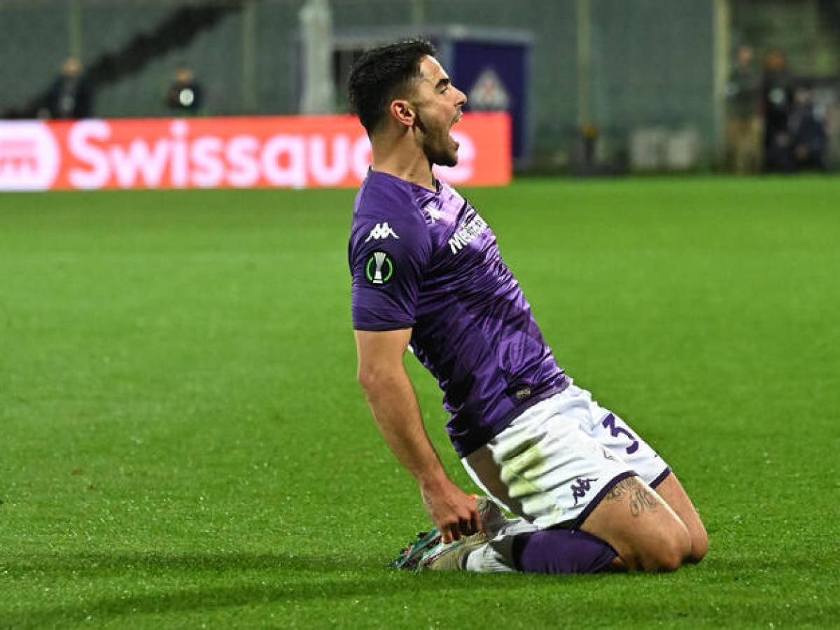 La Fiorentina cade al Franchi 2-3, ma vola in semifinale di Conference League - il Giornale