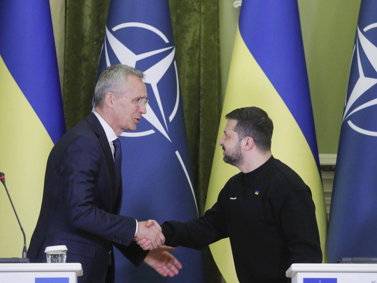 Stoltenberg: "Il posto dell'Ucraina è nella Nato" - il Giornale