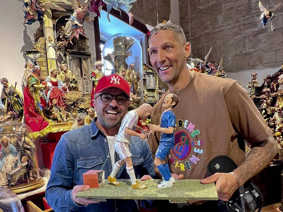 Materazzi a Napoli compra la statuetta della testata di Zidane - il ...