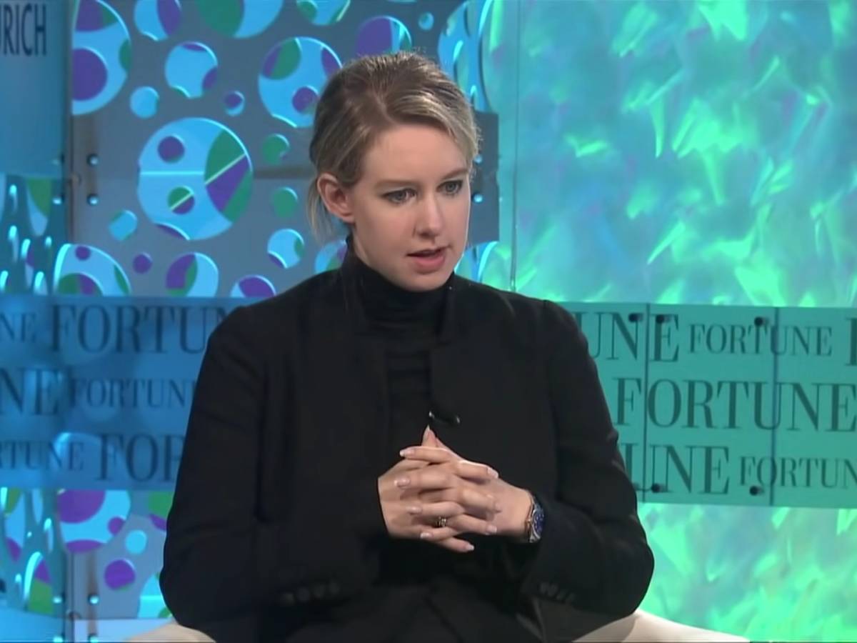 Da guru della Silicon Valley al carcere: la parabola di Elizabeth ...