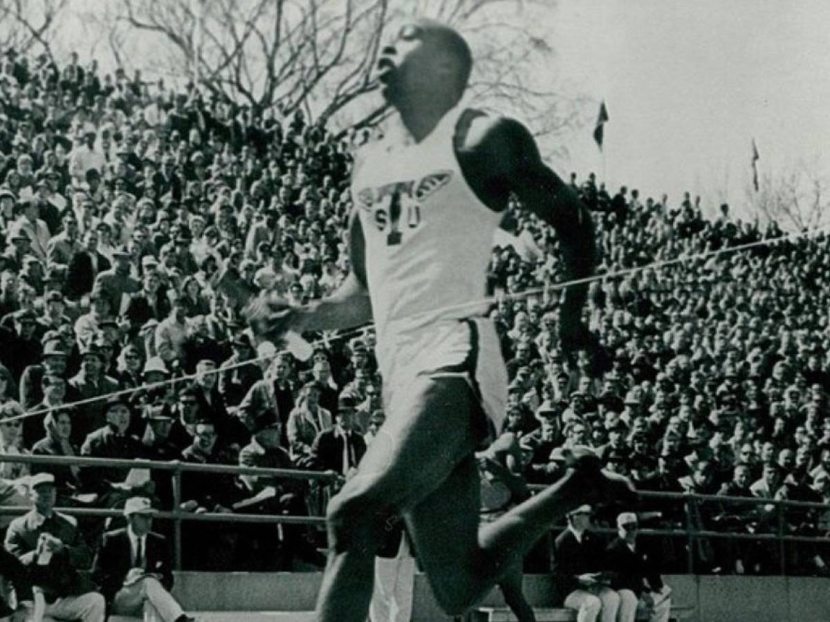 Addio a Jim Hines, il primo uomo a scendere sotto i 10 secondi nei 100 ...