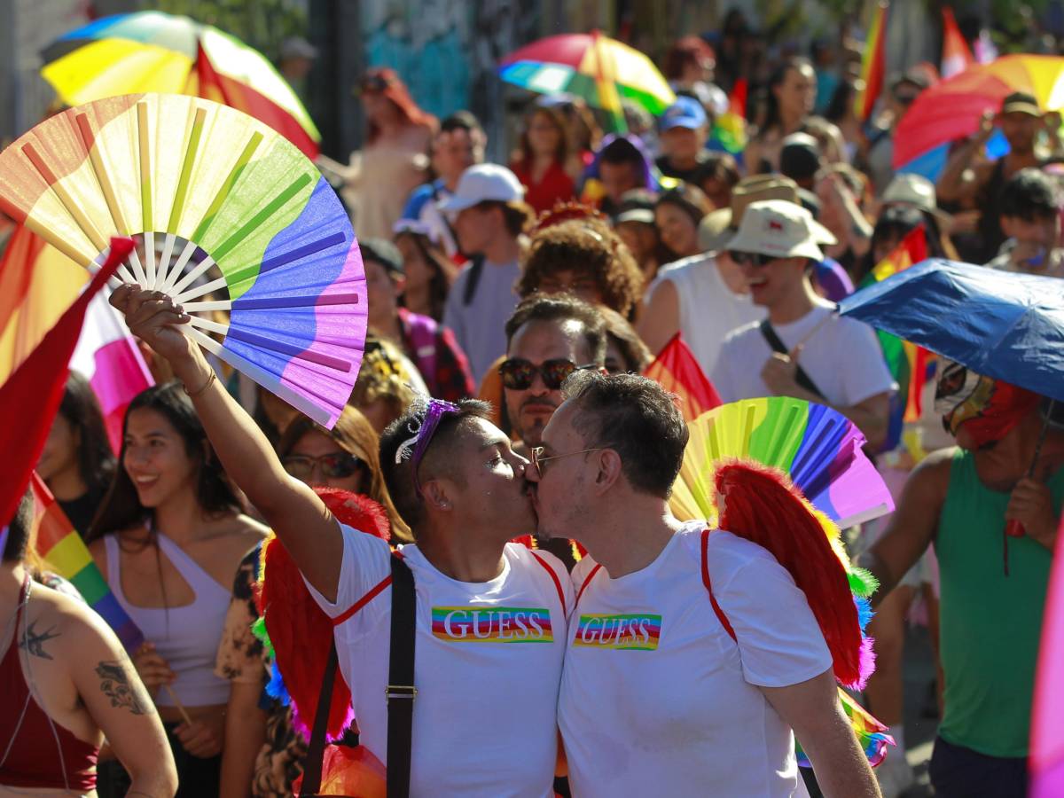 Quei Cattolici Di Sinistra Muti Di Fronte Al Gay Pride IlGiornale it quei-cattolici-di-sinistra-muti-di-fronte-al-gay-pride-ilgiornale-it