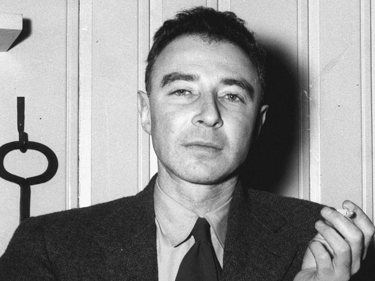 Oppenheimer. ecco cosa rivela quello spazio tra le parole nella ...