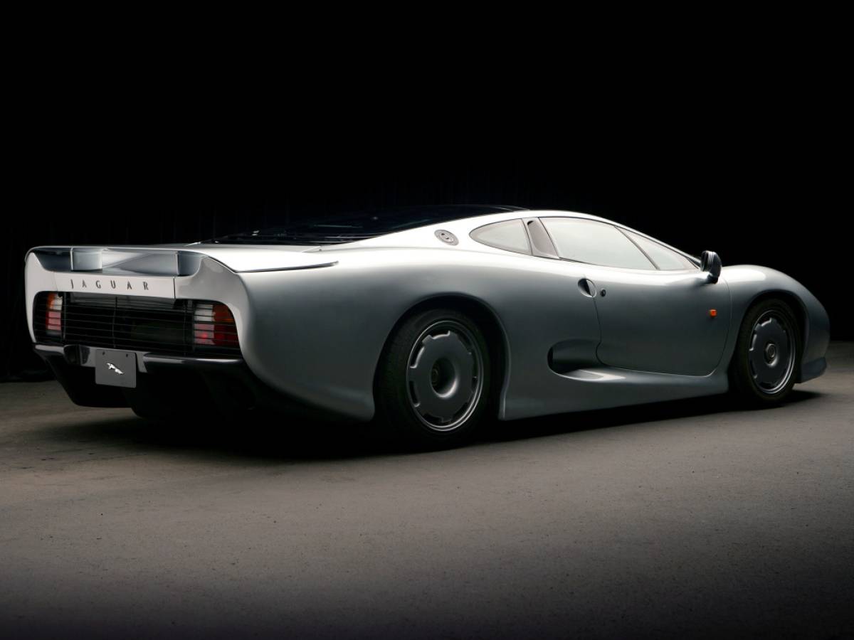 Jaguar XJ220, folle e affascinante supercar britannica - il Giornale