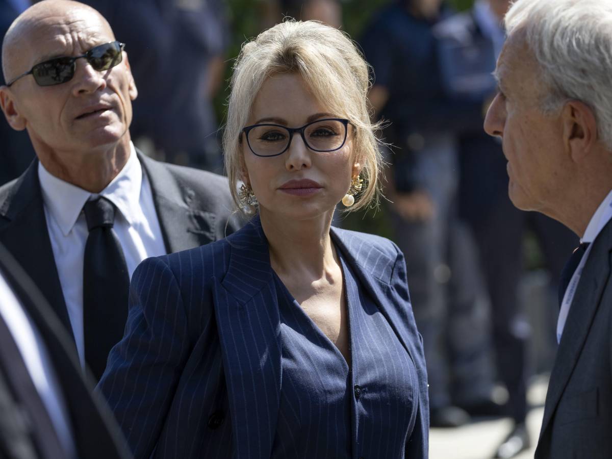 Lo strappo di Marina: "Extraprofitti, tassa sbagliata" - il Giornale