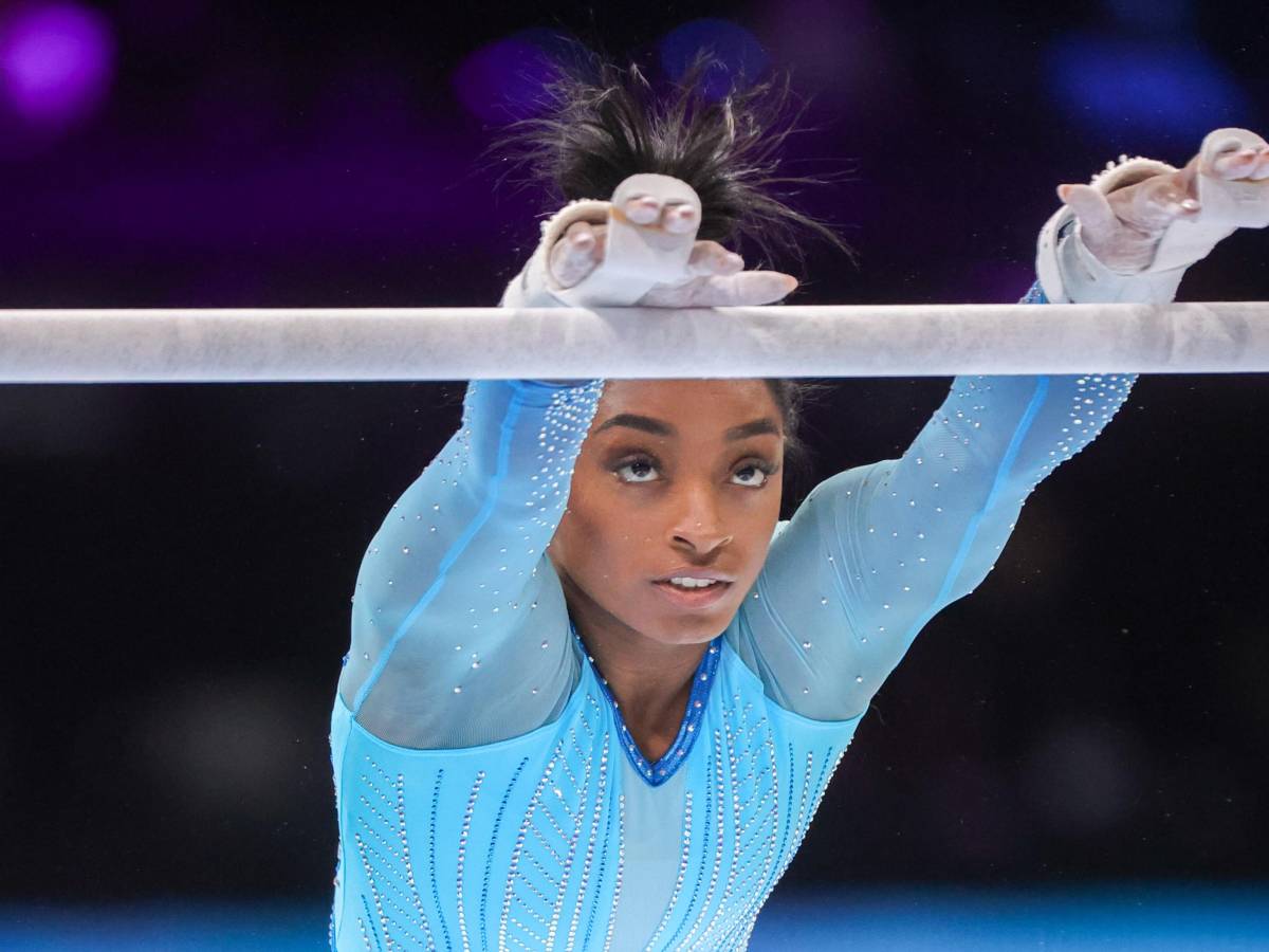 Simone Biles nella leggenda: è la prima donna ad eseguire il "salto ...
