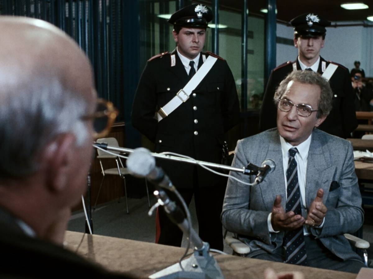 Presto in tv "Il Camorrista", la serie perduta di Giuseppe Tornatore ...