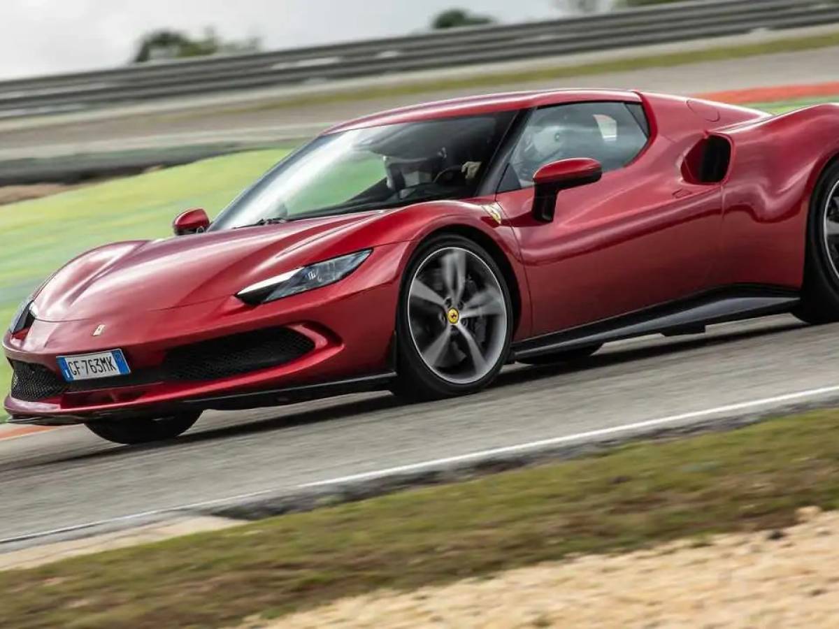 Ferrari, i tempi d’attesa per un modello salgono ad oltre due anni - il ...