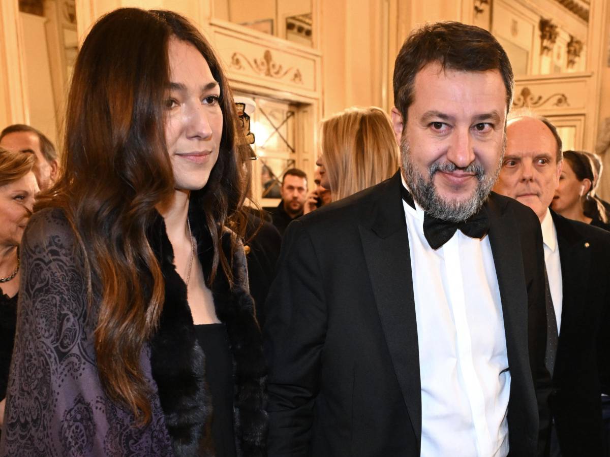 “Alla Scala si ascolta, non si urla”. La lezione di Salvini ai ...