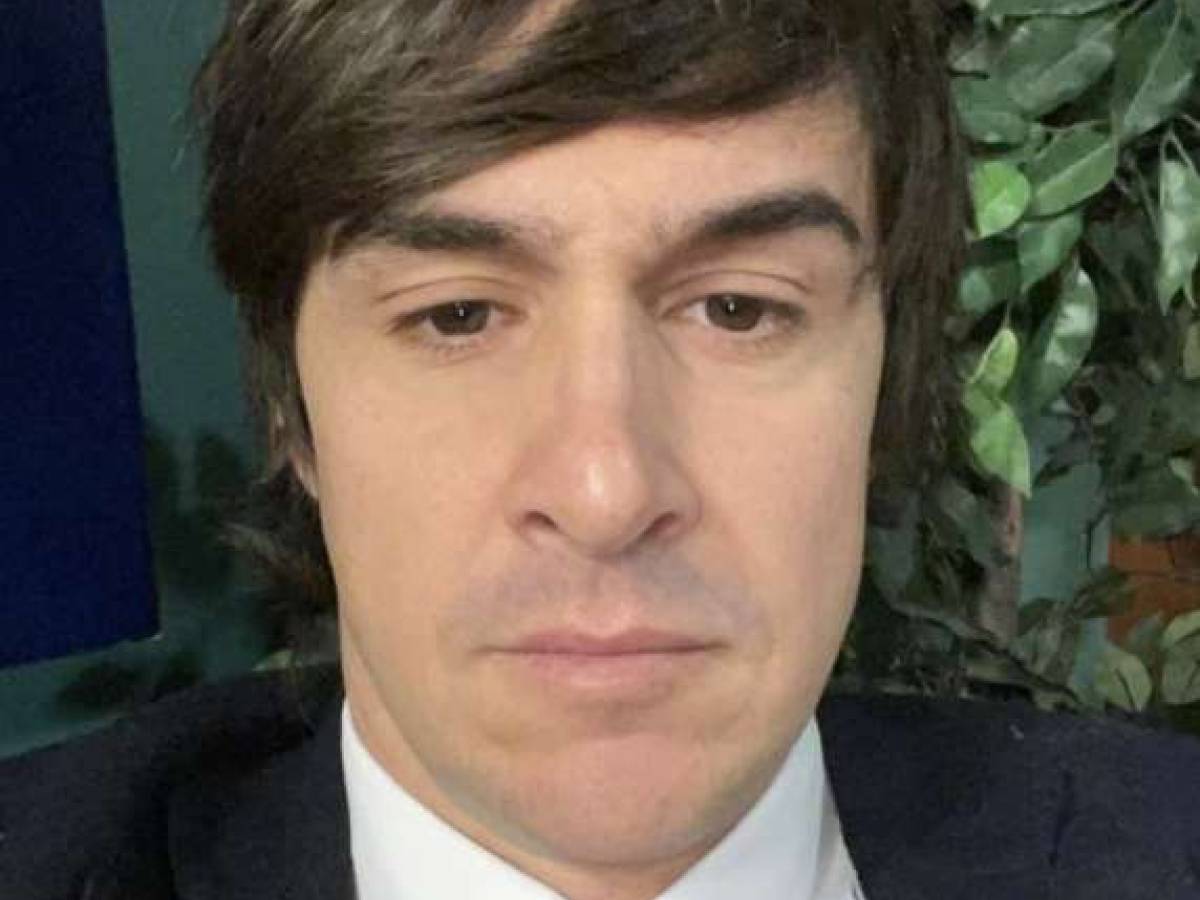 Scoppia il caso delle chat. Il portavoce si sospende - il Giornale