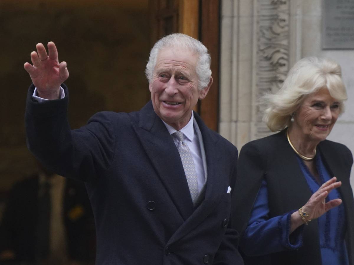 “Carlo III è morto”, ma è una bufala diffusa dai media russi - il Giornale