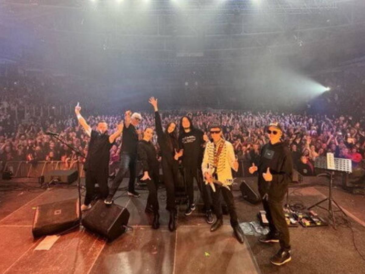 Picnic, la band russa attesa sul palco del teatro Crocus di Mosca - il ...