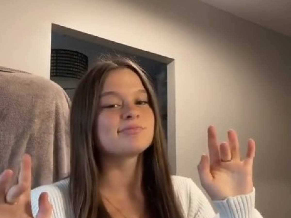 Un incidente stradale: morta a 21 anni la cantante star dei social - il ...