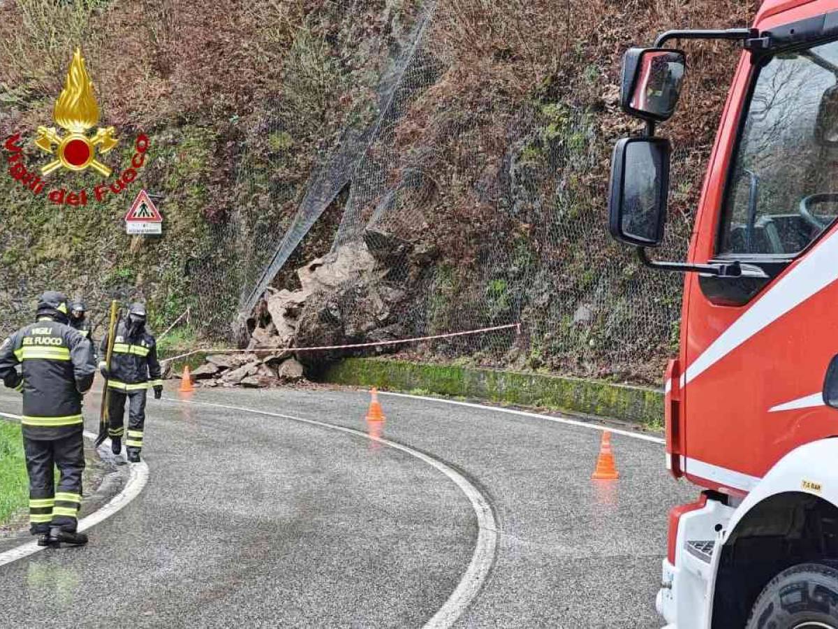 Thunderstorms And Gusts Of Wind Weather Warning In Thirteen Regions