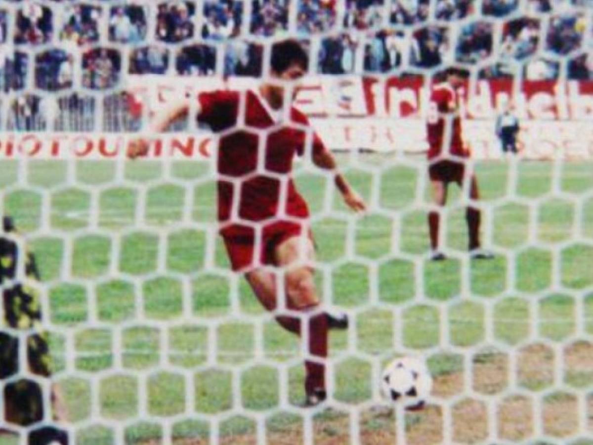 Ricardo Paciocco, il primo rigore di rabona nella storia del calcio ...