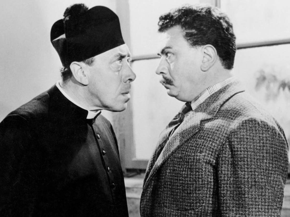 Don Camillo e l'onorevole Peppone e le "tradizioni" di Gino Cervi e ...