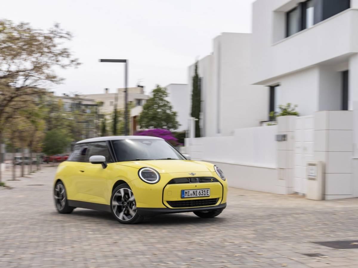Mini Cooper E/SE: primo contatto con la piccola elettrica - il Giornale
