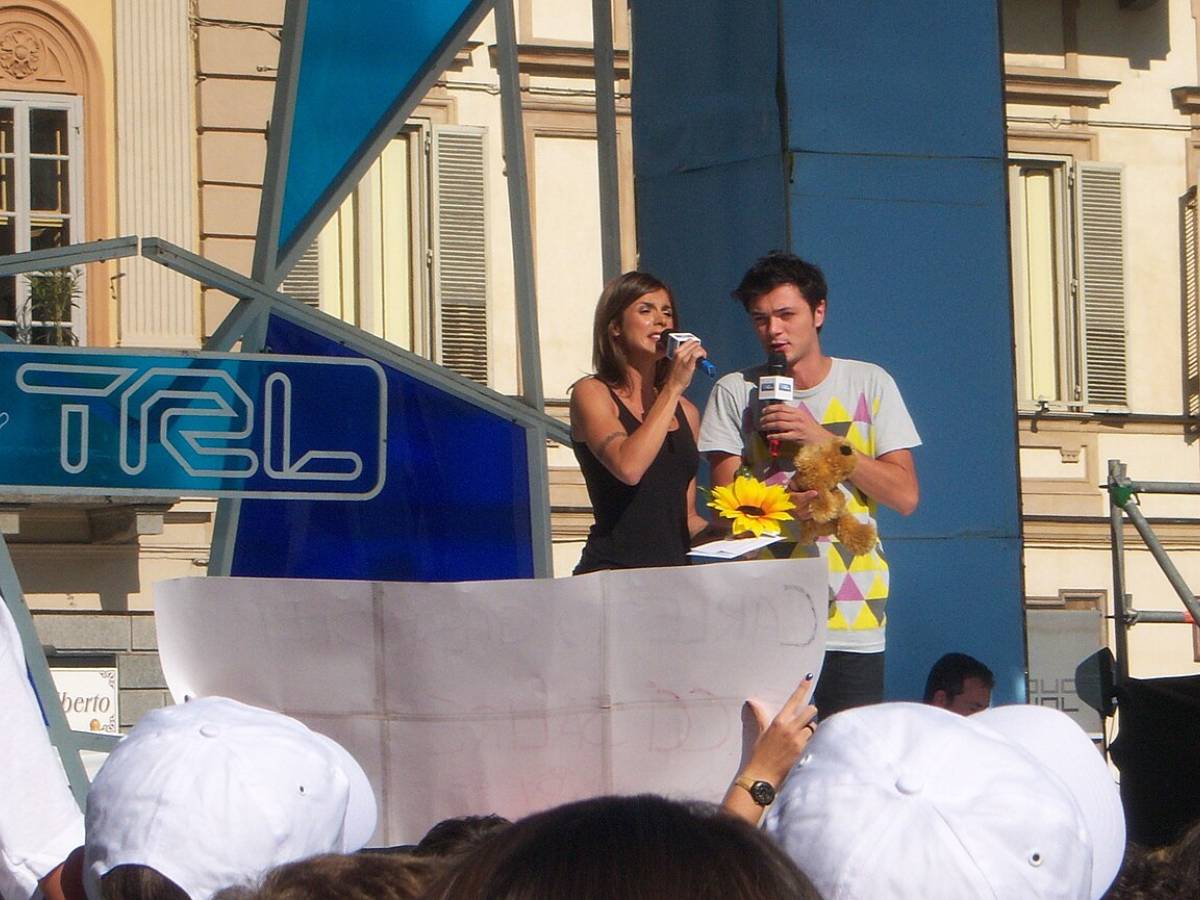 Dal balcone ai problemi economici. Così Trl ha raccontato una ...