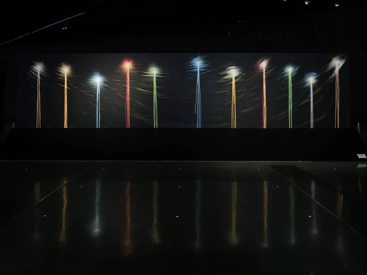 Malpensa, "Exit Lights" di Omar Hassan illumina la Porta di Milano - il Giornale