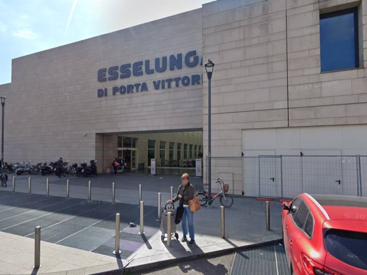 Ancora paralisi per i magazzini Esselunga. Rischio cassa integrazione ...