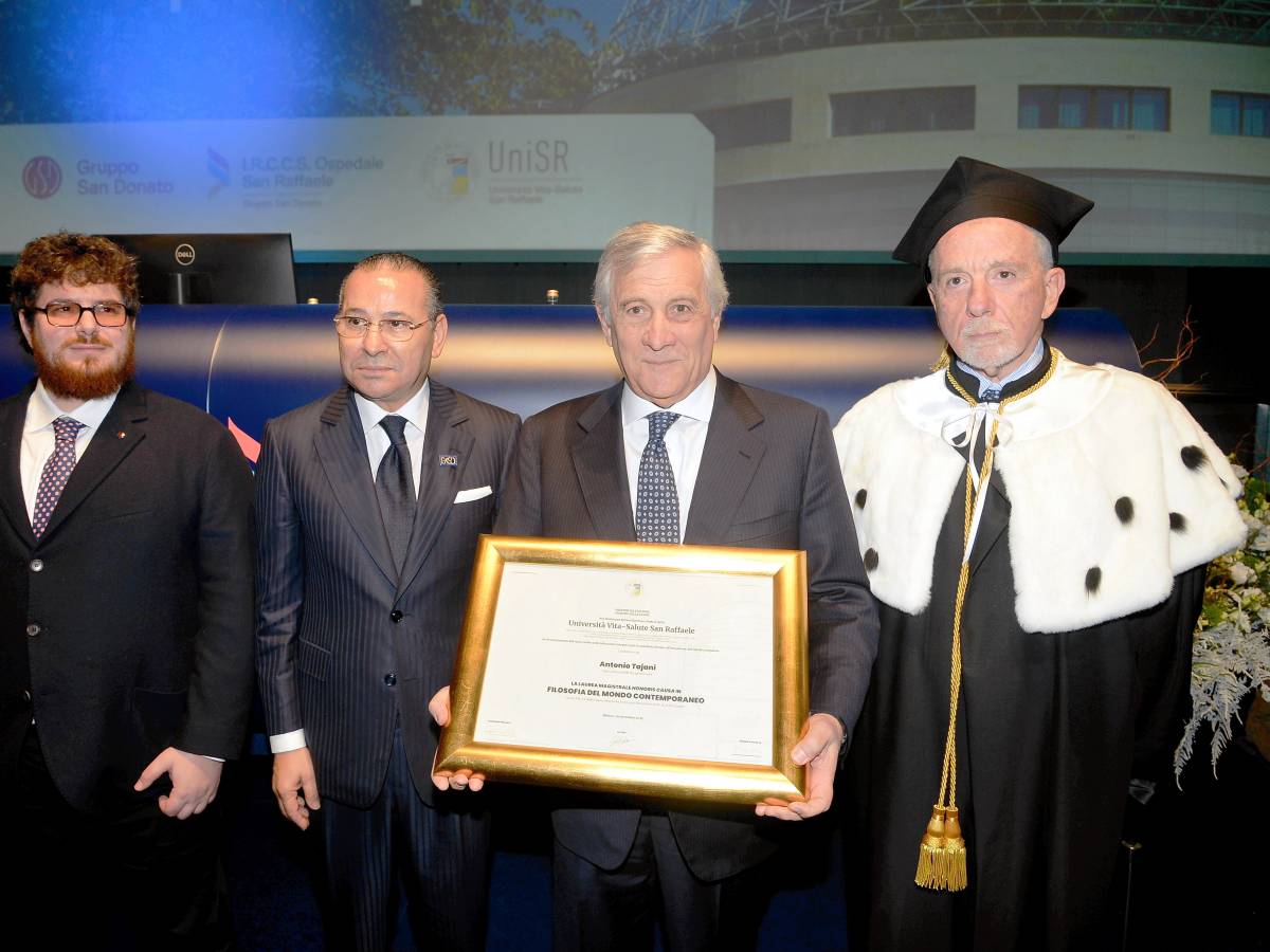 Il San Raffaele laurea Tajani in Filosofia - il Giornale